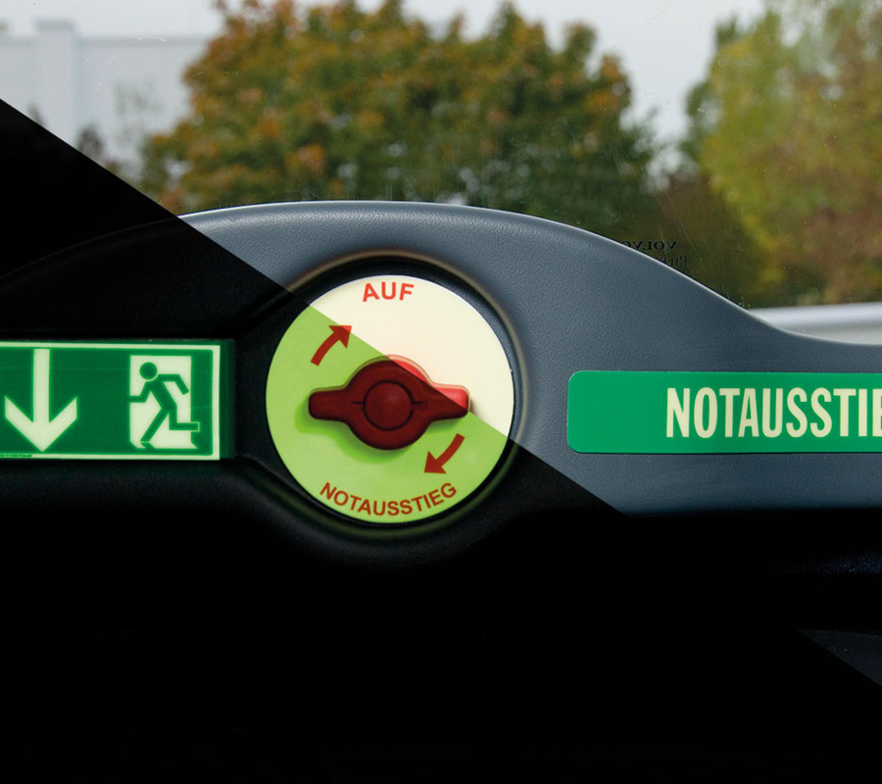 Safety signs for buses and trains | PERMALUX